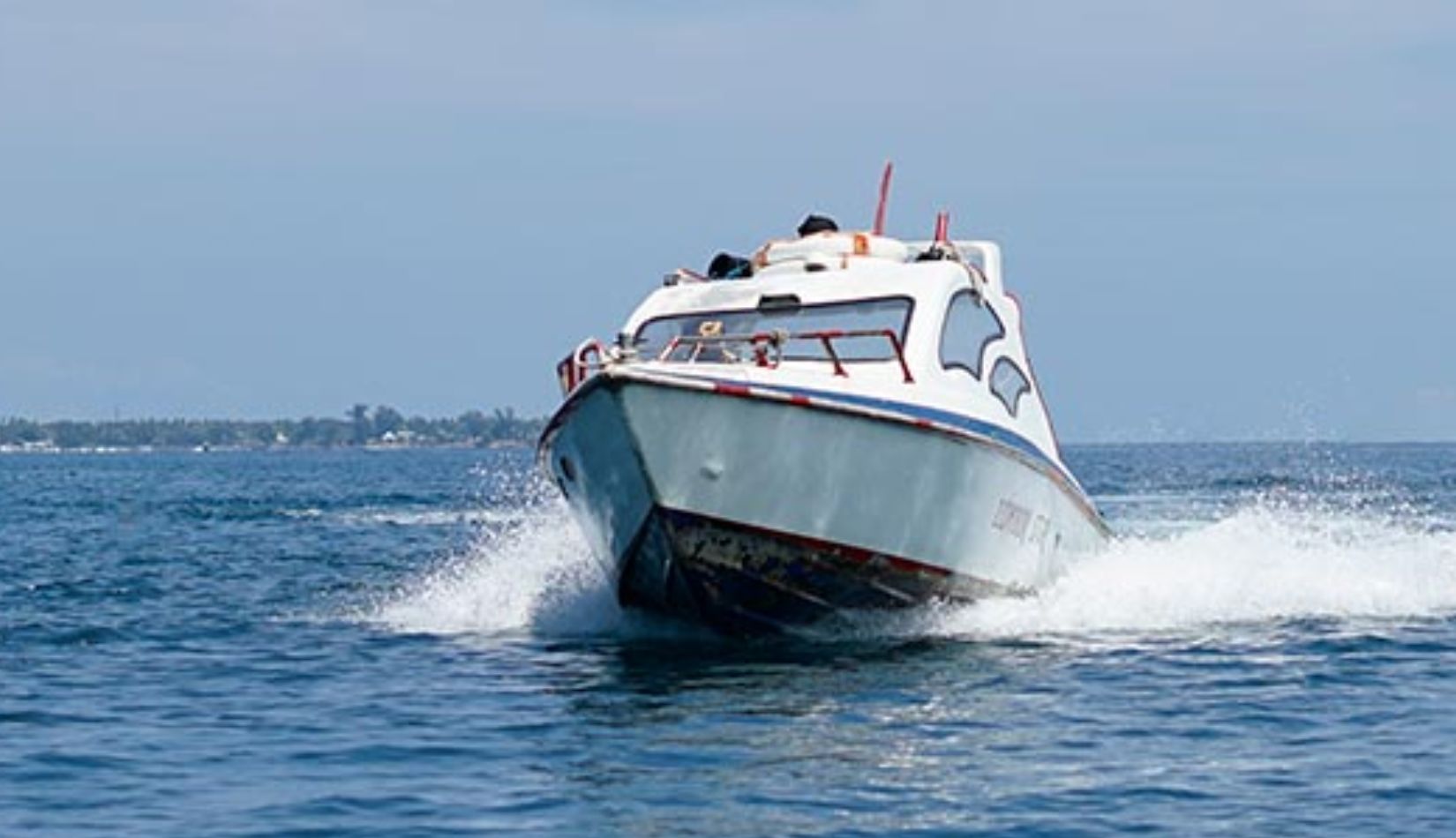 Nusa Penida Private Boat Tour I ADVENTURE INDONESIA Bali